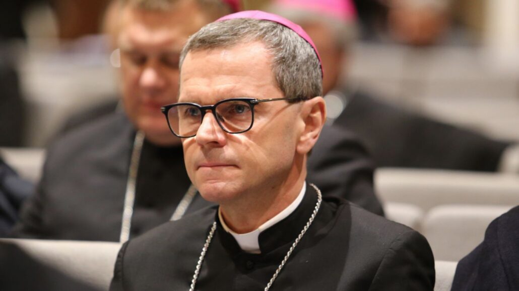 Bp Milewski: „nie zmienimy z dnia na dzień rzeczywistości, po naszej ...