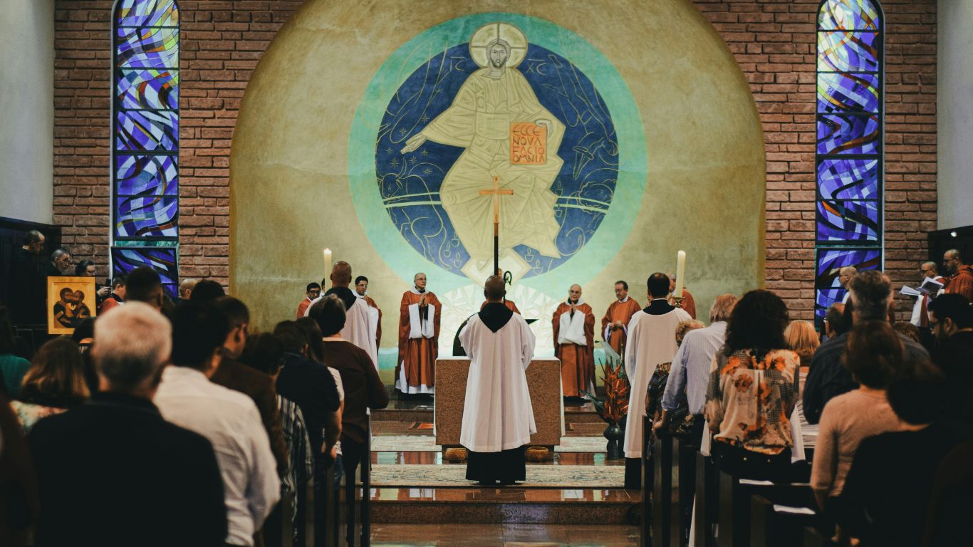 Jak wygląda religijność Polaków? Są najnowsze dane | Archidiecezja ...